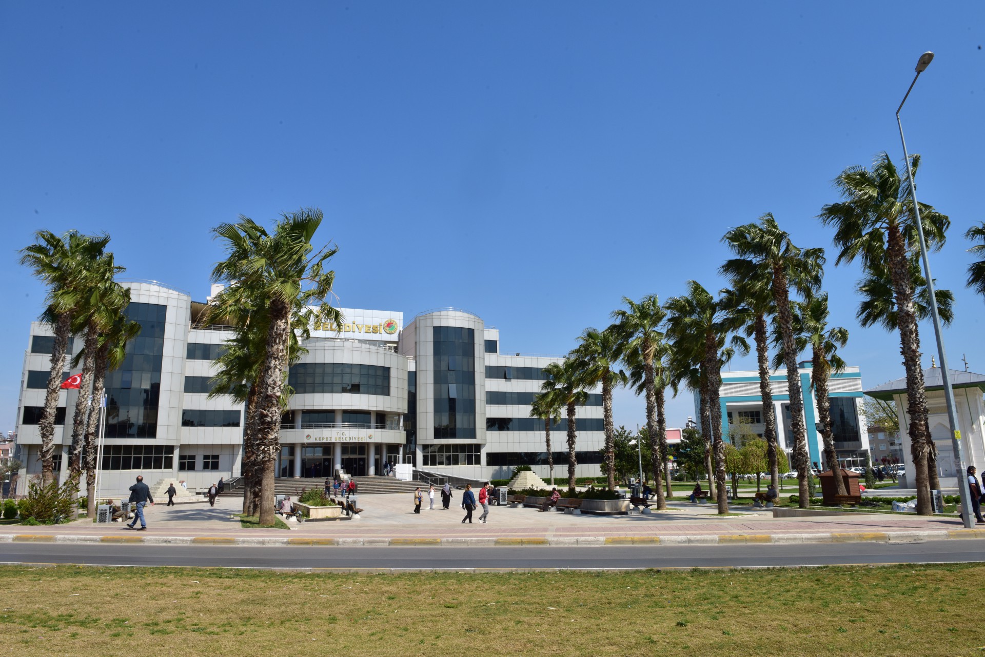 Kepez Belediyesi - Kepez Belediyesi Hizmet Binası